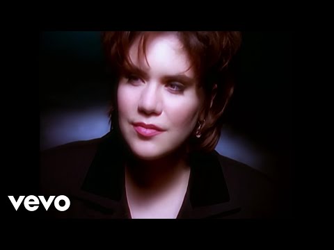 50+ Best Country Love Songs - Playlist of Country Love Songs for Weddings