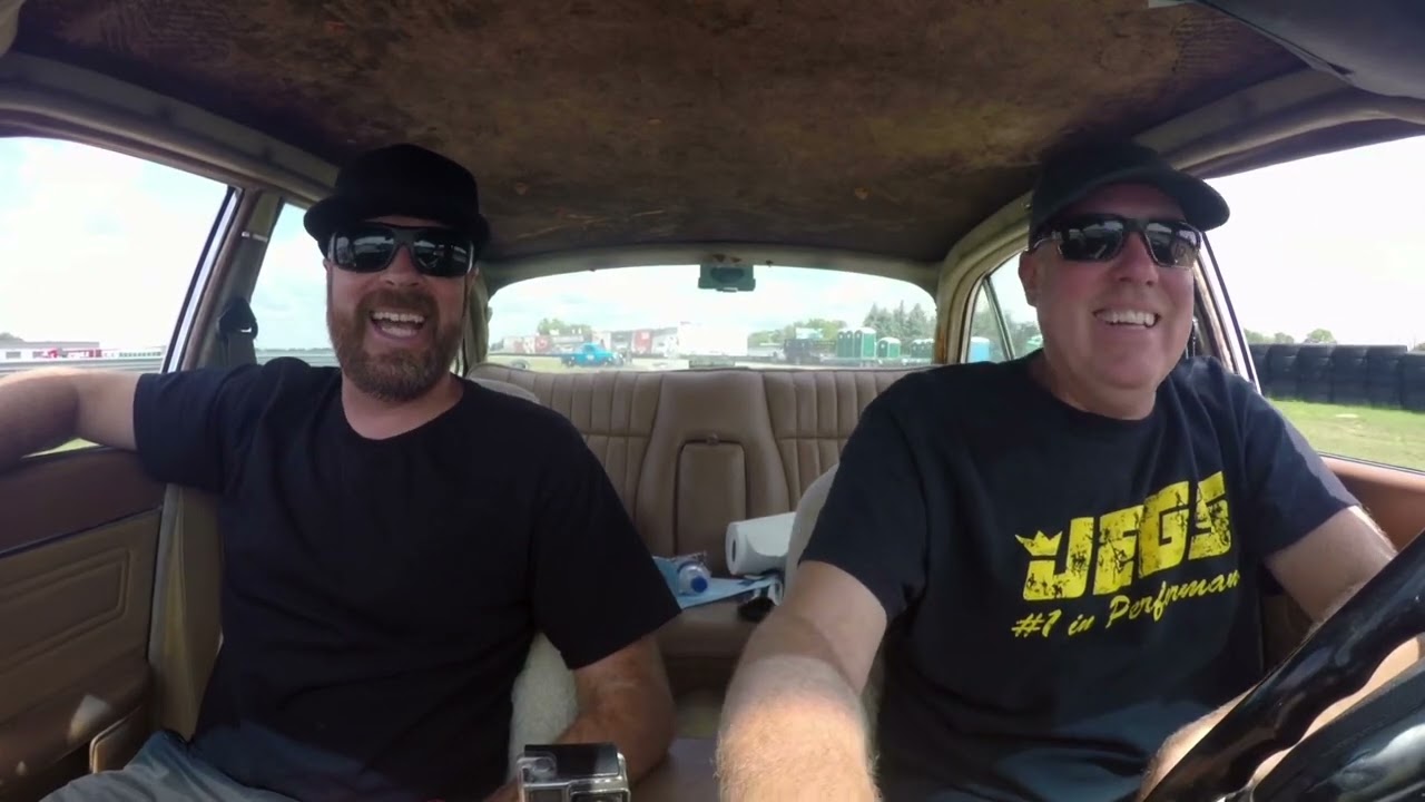 Roadkill S07E11 Roadkill Nights To The NHRA Nationals