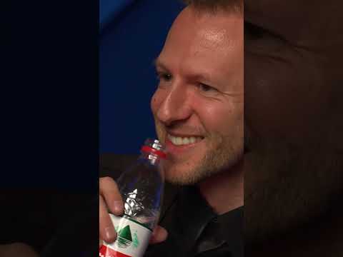 Judd Trump Teases Referee 🤣 #shorts #funny #snooker #juddtrump