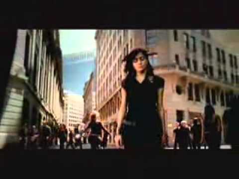 Primer teaser campaña de Play, verano 2006