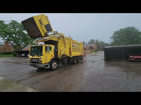 Priority Waste - Mack MRU / Heil Front Loader Garbage Truck