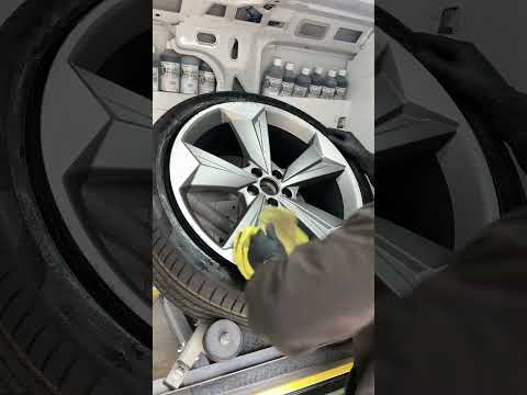 Diamond cut alloy wheel refurbishment #alloywheel #automobile #refurbished #diy #edcalloys