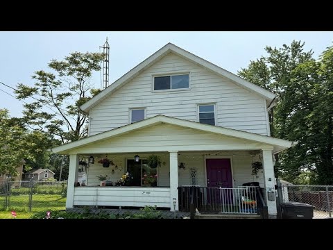 1344 Grandview Street SE, Warren, OH Presented by J.B. Spencer.