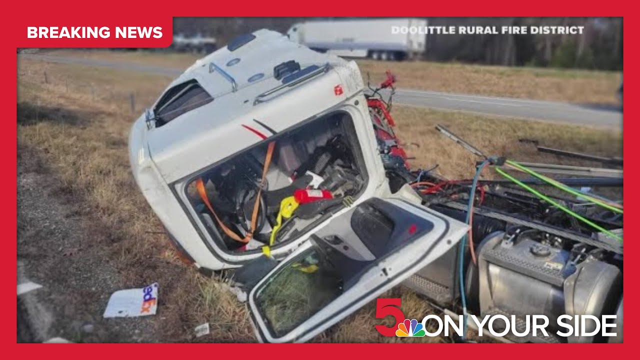 Missouri officials respond to crash on I-44 involving multiple semitrucks
