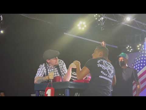 Austin Van Zytveld Arm Wrestling in El Paso 7:23:22