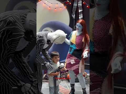 We are ready for Jack and Sally #halloween #halloweentime #nightmarebeforechristmas #disney #shorts
