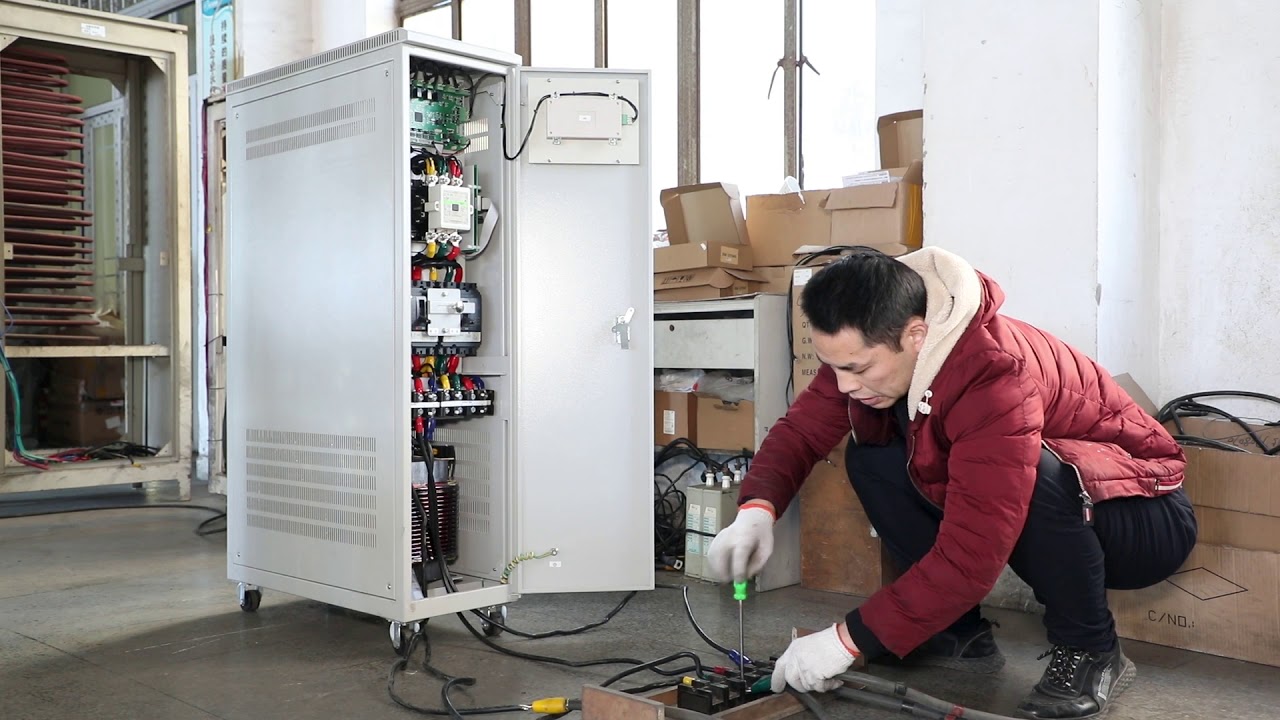 Industrial 3 Phase Voltage Stabilizer High Power With Servo Motor