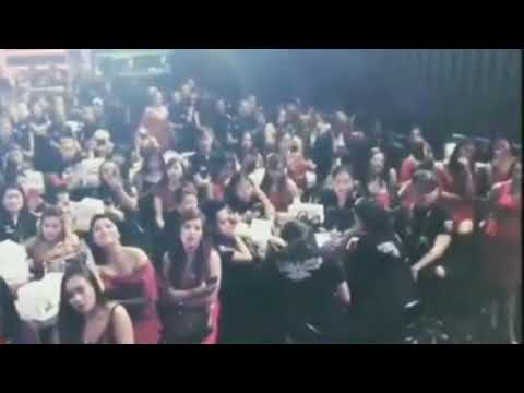 Wanita sexy di club malam Boshe VVIP Club Bali di ajak shalawat bareng