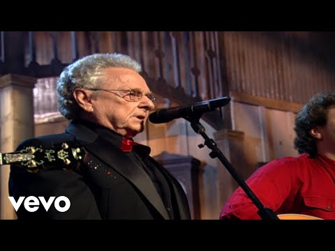 Bill & Gloria Gaither - Rank Strangers to Me [Live] ft. Ralph Stanley & The Clinch Mountain Boys