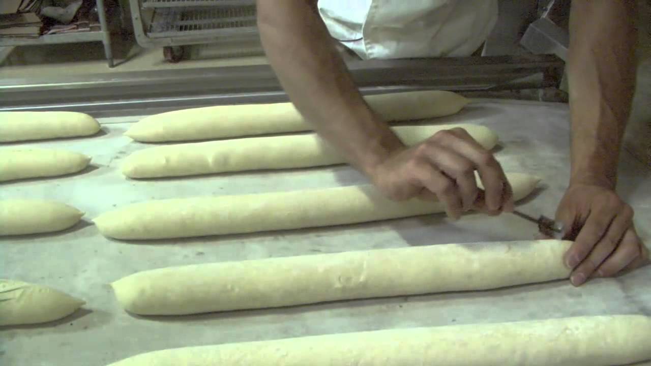 Scoring baguettes