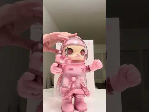 Mega Space Molly- Smitten Love 2025 Review