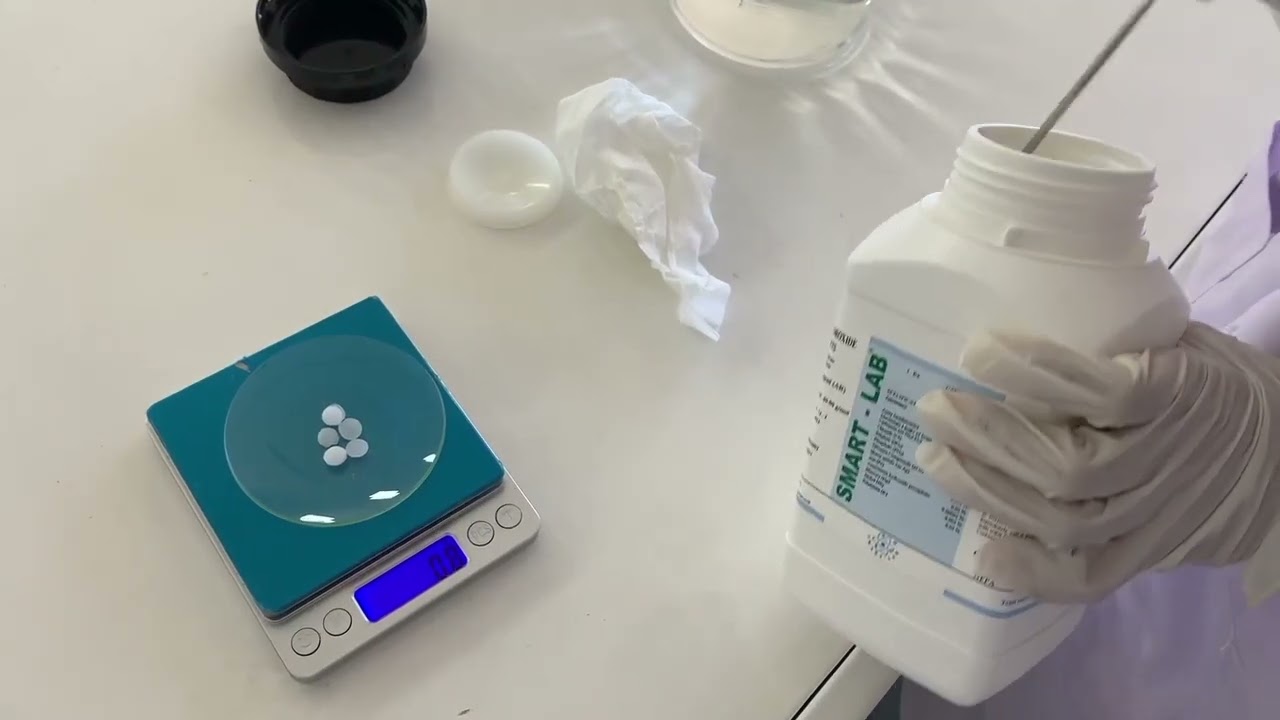 Pembuatan Larutan dan Menghitung Konsentrasi - Praktikum Kimia Dasar I