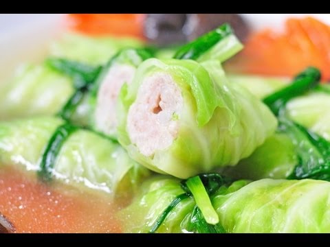 Pork Stuffed Cabbage Roll Soup (Gang Jued Kalampri Yad Sai) - Thai Food