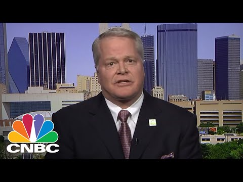 Fiesta Restaurant Group CEO Tim Taft | Mad Money | CNBC