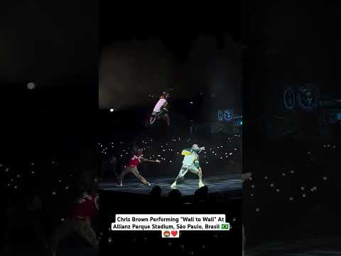Chris Brown Performing "Wall to Wall" At Allianz Parque Stadium, Sáo Paulo, Brasil 🇧🇷🏟️❤️