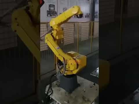 5 axis FANUC robot arm showing