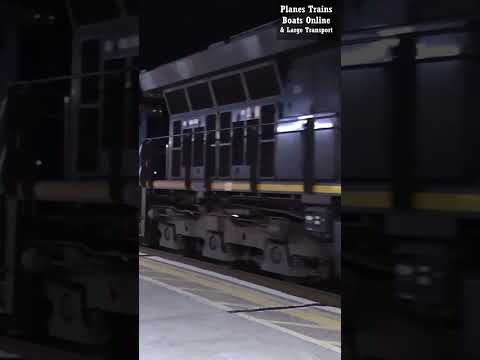 #shorts CN A491 Manifest Train CN 3270 & GECX 2038 Locomotives Strathroy Sub