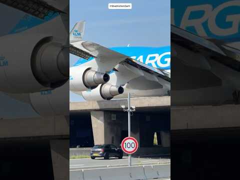 BOEING 747-406F KLM (AMSTERDAM TO DUBAI) GOING TO RUNWAY SCHIPHOL AIRPORT / PLANE SPOTTING // P