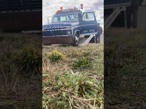 Moving the wrecker #towtruck #wrecker #shop #rollback #towing