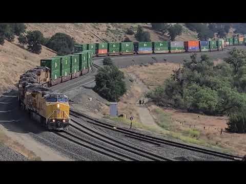Lathrop Weaving Thru Cable with a Rebuilt AC6000CW Leading in the New UP Scheme