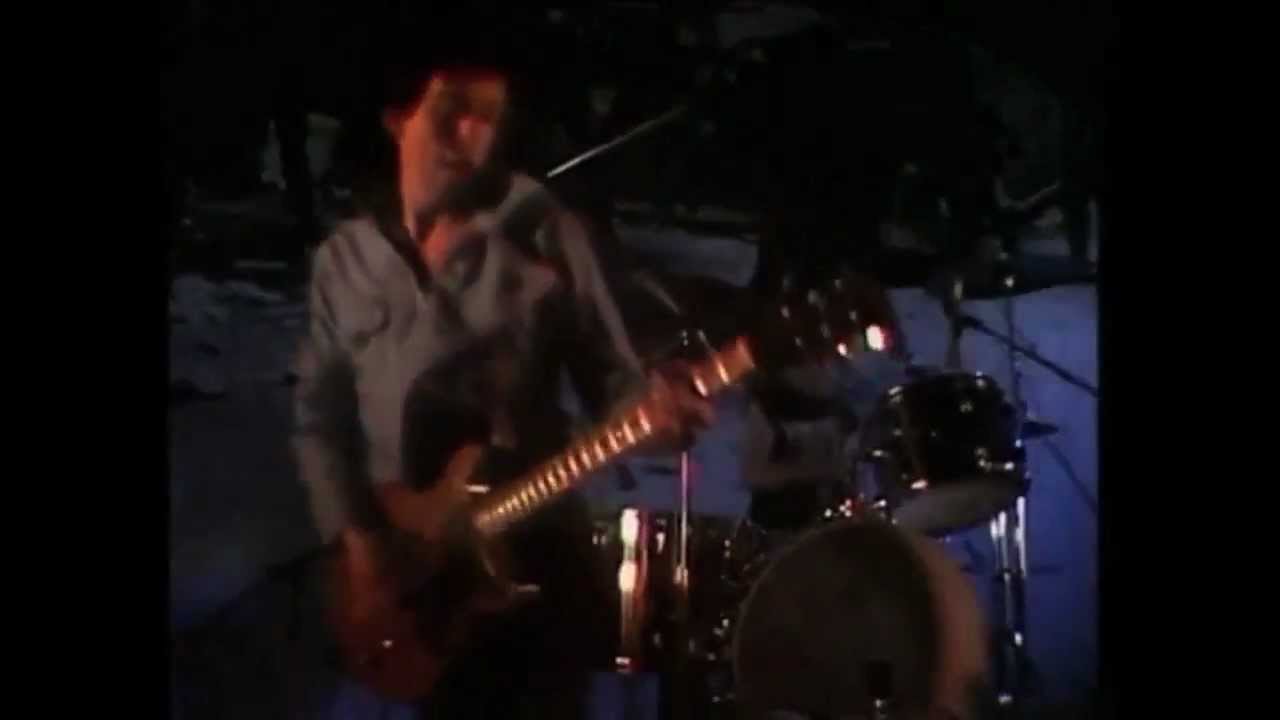 The Clash - 1977 (live)