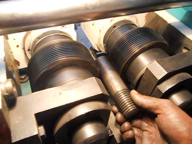 Circular Thread Rolling Machine - Automatic Circular Thread Rolling ...