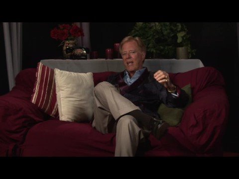 Dating Tips : What Is the Definition of Dating?