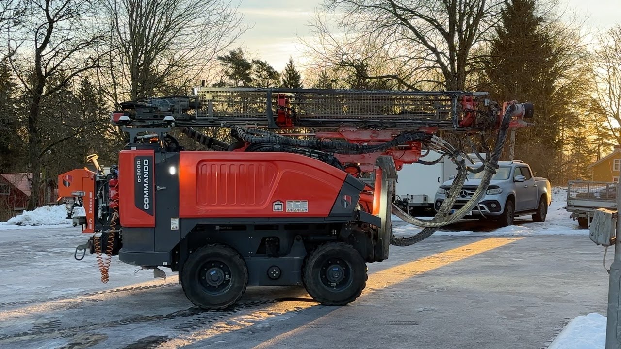 Bergborr Sandvik Commando DC300RI, Habo, Klaravik auktioner