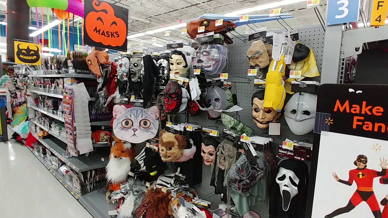 A Quick Walk - Halloween at Walmart 2018