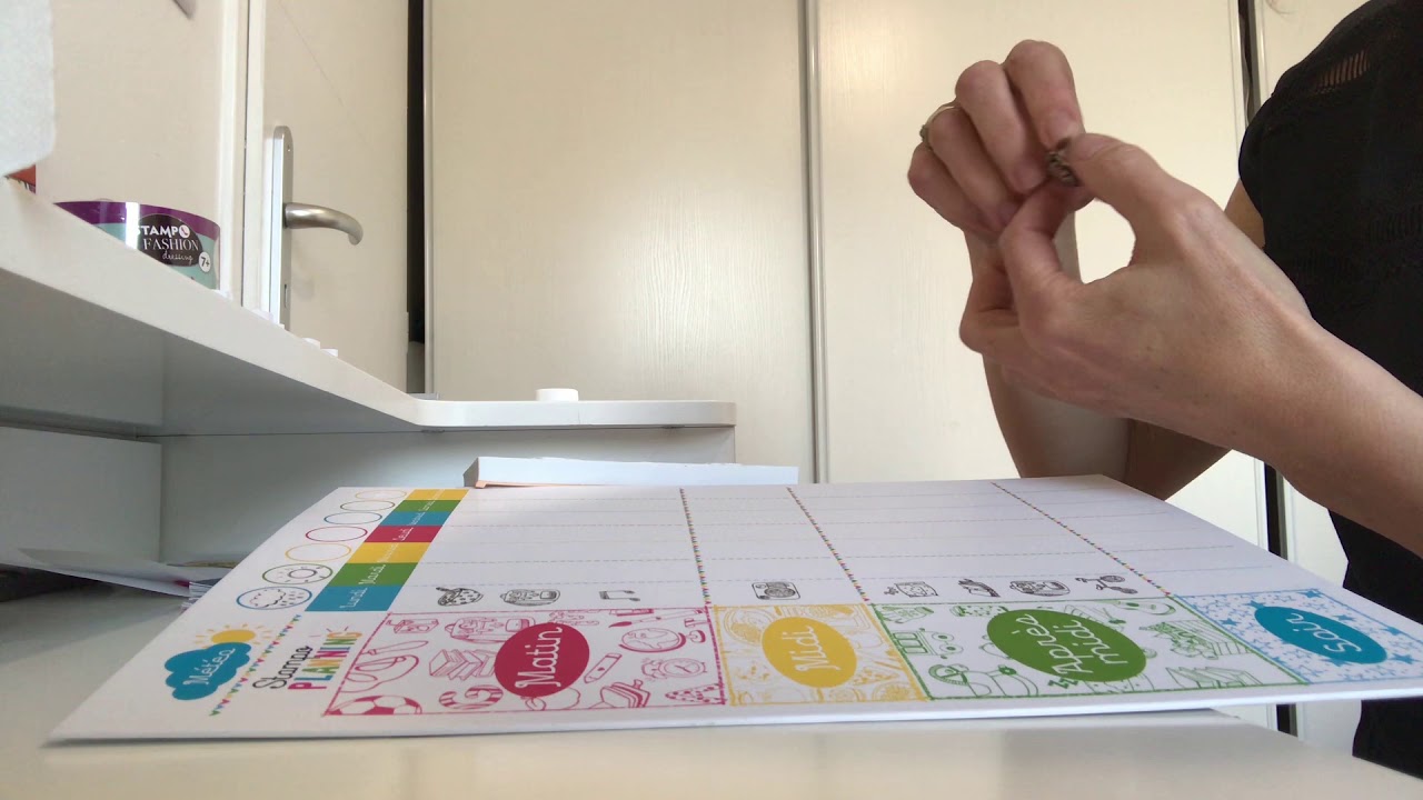 Les aventures de Lola - Le planning de la semaine des enfants !