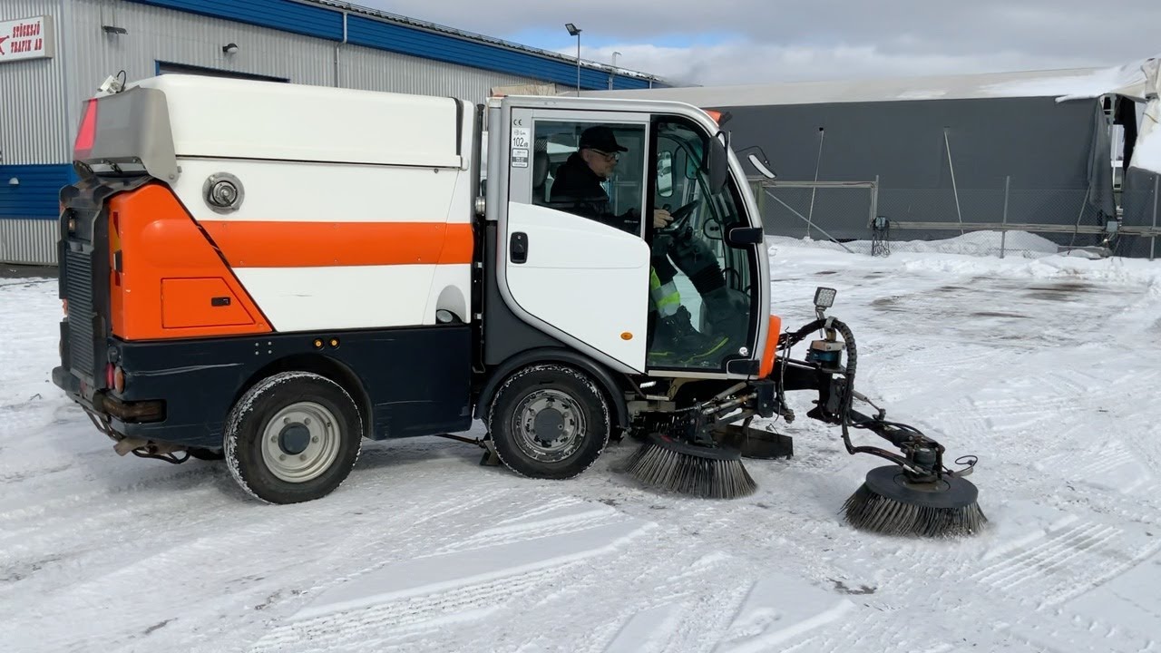 Sopmaskin Bucher CC2020, Umeå, Klaravik auktioner
