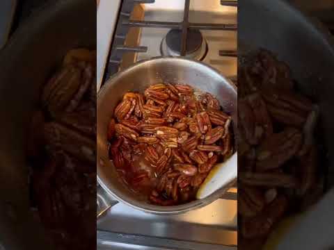 How to make maple candied pecans #candiedpecans #candy #cooking