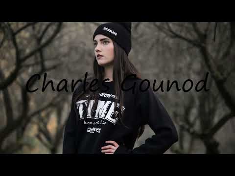 How to pronounce Charles Gounod in English?