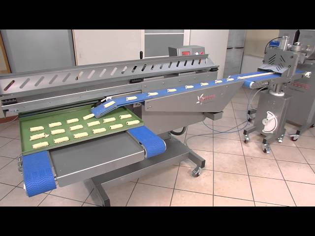 Kachori Making Machine - Automatic Encrusting And Forming Machine ...