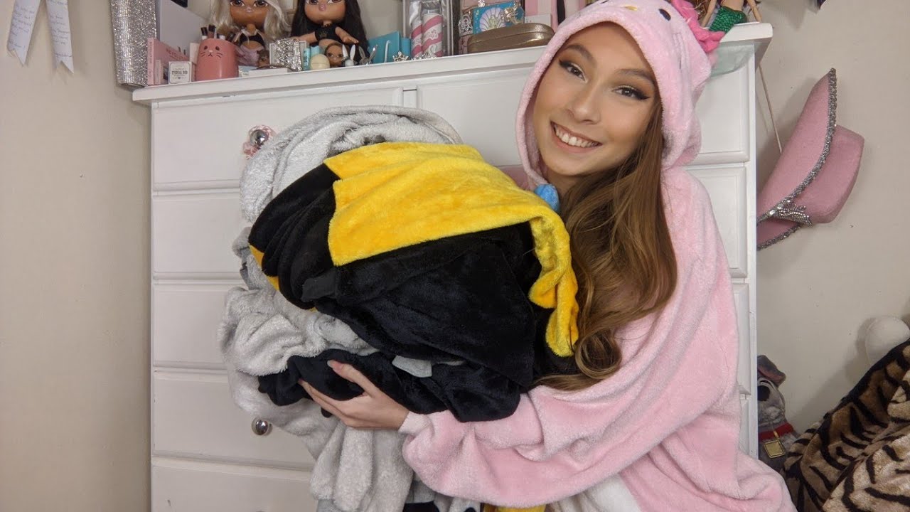 ONESIE TRY ON COLLECTION!!! 🧸ALL OF THE ONESIES I OWN 💕
