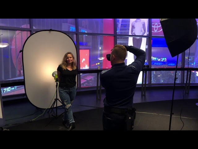 Headshot Booths For Events | Convention Headshot Booths