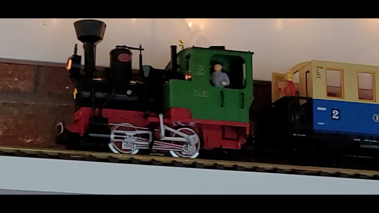 LGB train ceiling layout