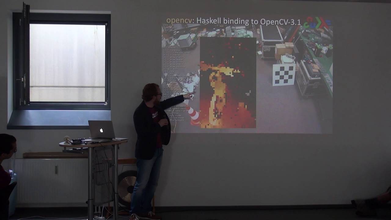MuniHac 2016: Functional Programming at LumiGuide
