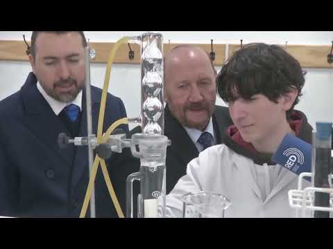 ESTUDIANTES DEL POLITÉCNICO DESTACAN EL EQUIPAMIENTO DE LABORATORIOS