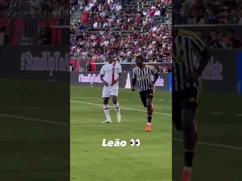 Leão with the skill vs. Weah 🔥