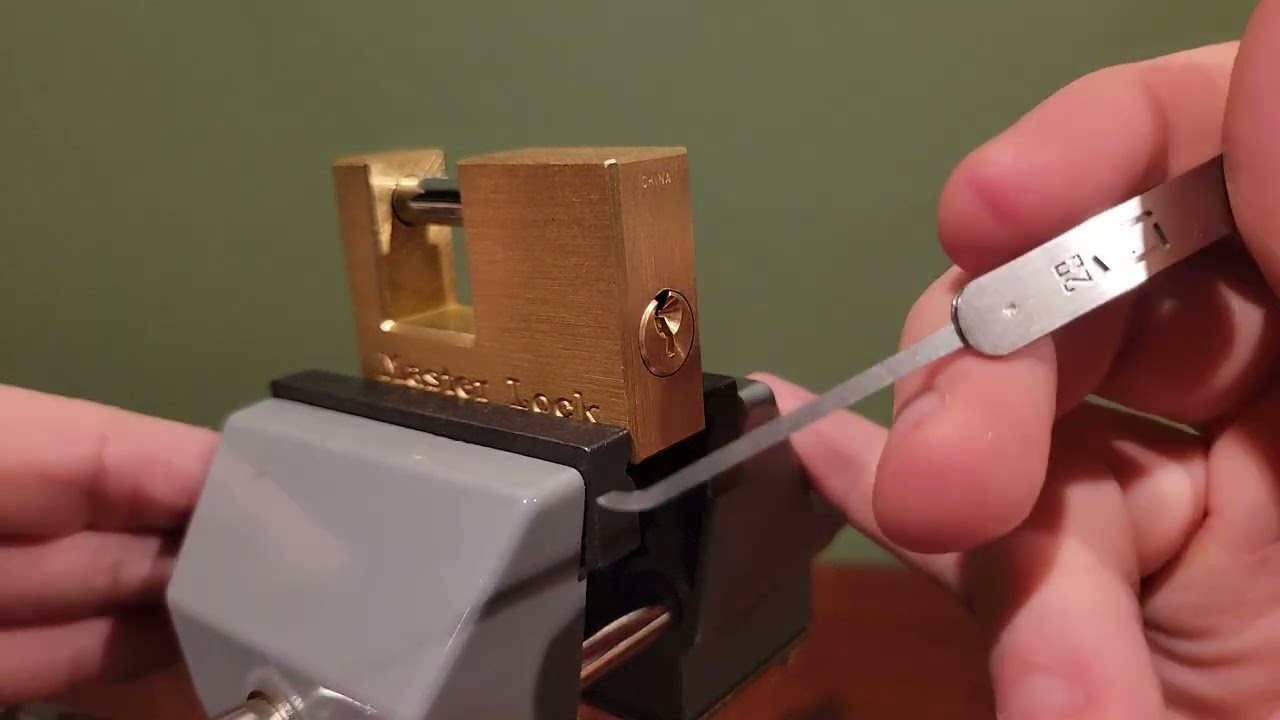 (24) How I did it... Picking Master Lock 605