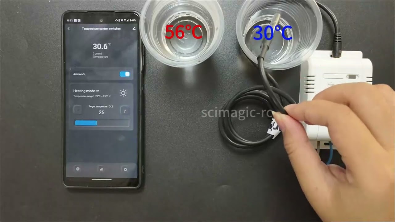 F0204 Tuya Smart Temperature Switch 85 250V Dry Contact WiFi Temperature Monitoring Switch