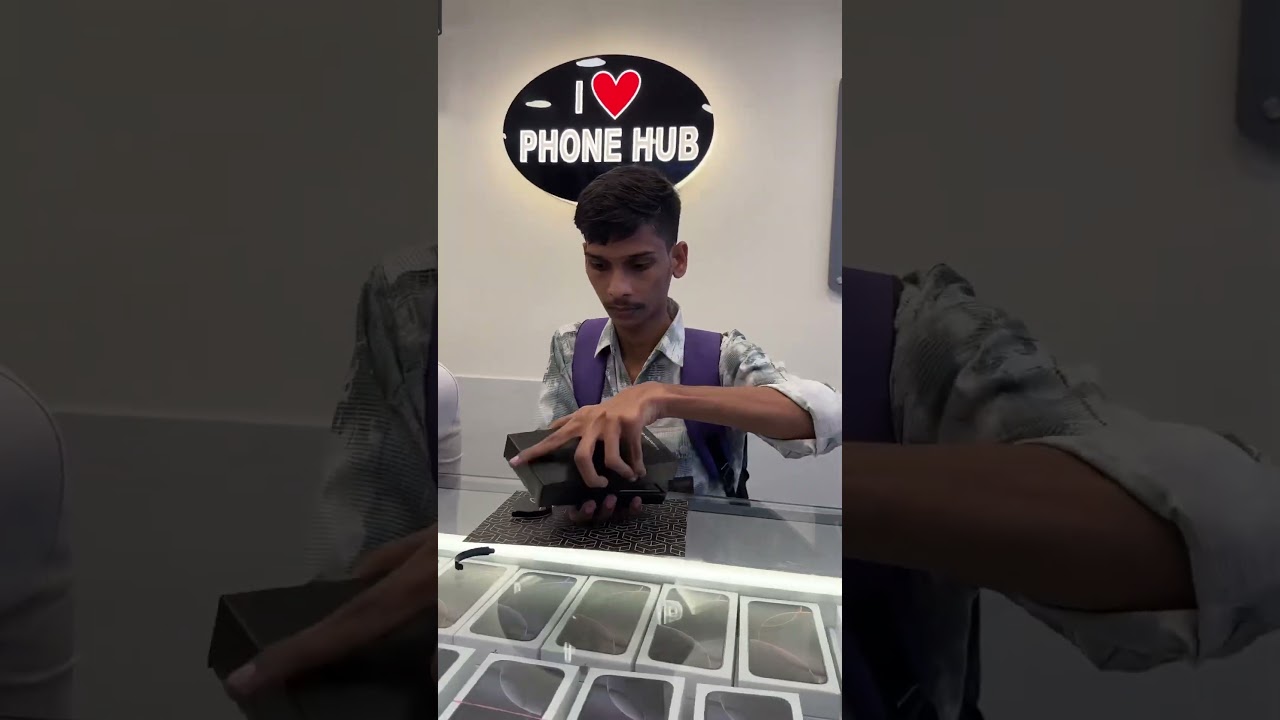 Your joy is our reward! 🎉#happycustomer #customer #smartphone #teamphonehub #offer #subscribe