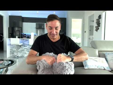 Lvylov Fuzzy Faux Fur Blanket Review & Unboxing