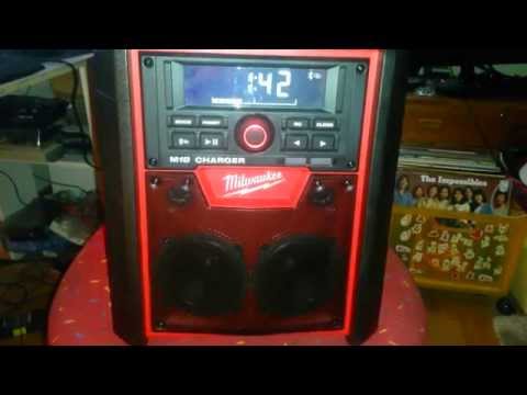 Milwaukee M18 Jobsite Radio/Charger 2792-20 Spin FM