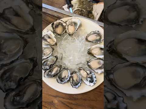 Dan & Louis Oyster Bar in Portland, Oyster Hour Level Up