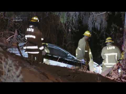 2 Rescued After Single-Vehicle Crash into Ravine – KeyNewsNetwork