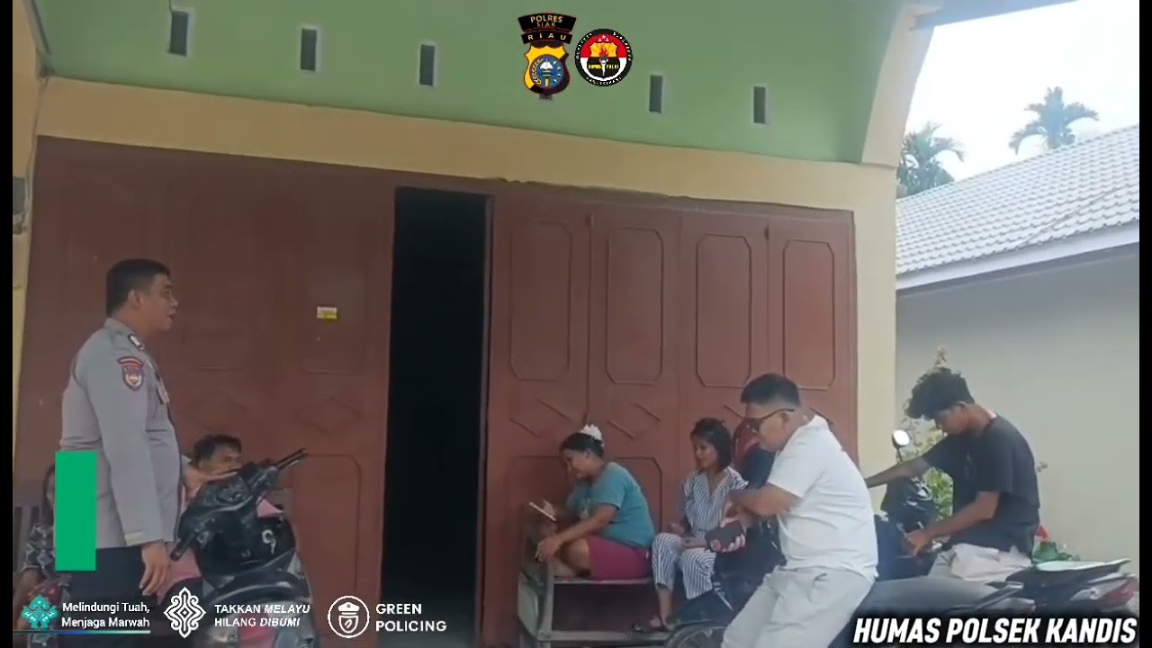 Bhabinkamtibmas Polsek Kandis Polres Siak Sambang Warga Sampaikan Pesan Kamtibmas