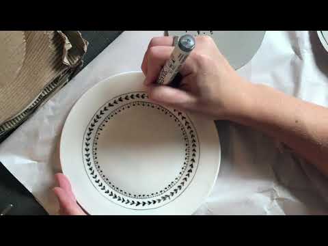 DIY Hand-Painted Holiday Side Plates