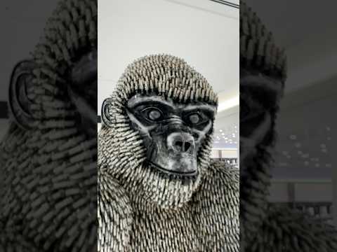 Giant Gorilla Made From 24,000 Spark Plugs #sculpture #kingking #metalart